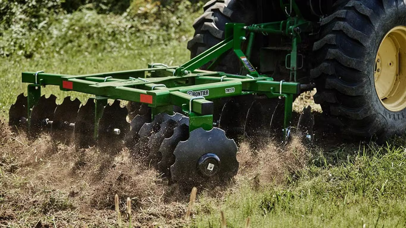 TM1173 Disc Harrow - Wade Incorporated